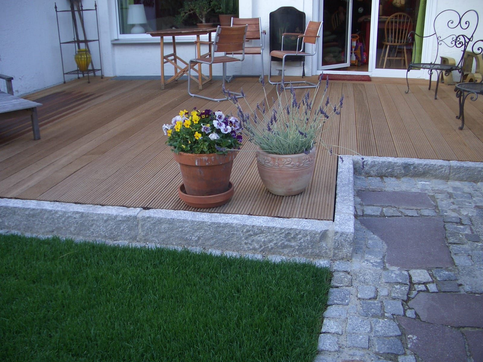 Terrasse, Pflaster, Rasen - HEWI Gartengestaltung